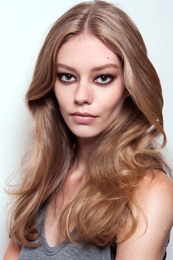 Tendencias de belleza Gen Z vs. Millennials – Famosos y Virales