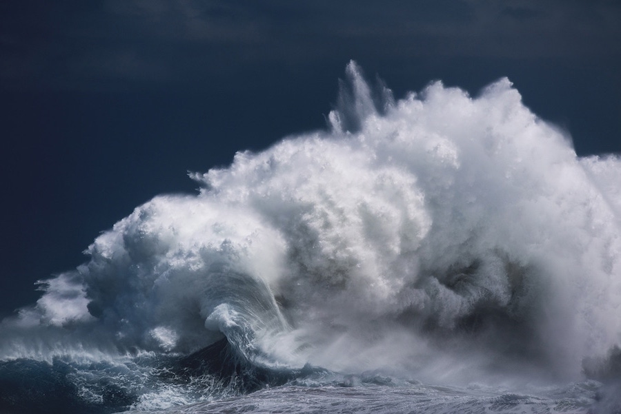 Impresionante fotografía de olas por Luke Shadbolt – Famosos y Virales
